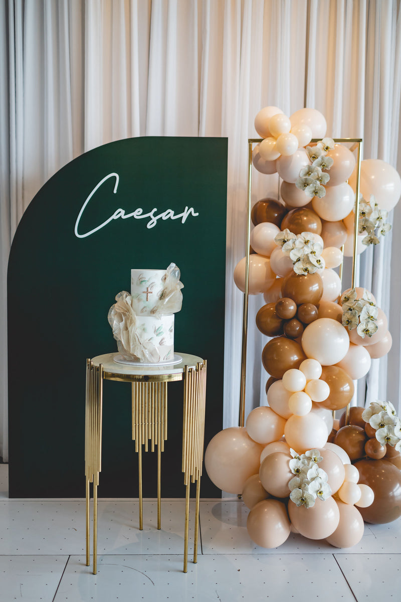 Green curved backdrop – Arabella Events