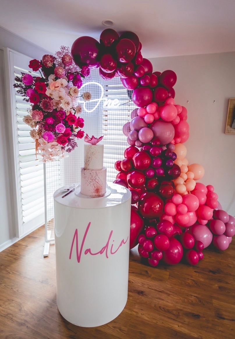 Arch mesh walls – Arabella Events