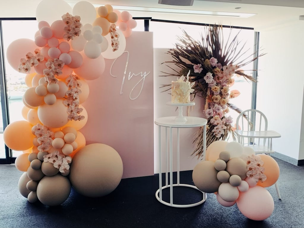 Pink Curved backdrop – Arabella Events
