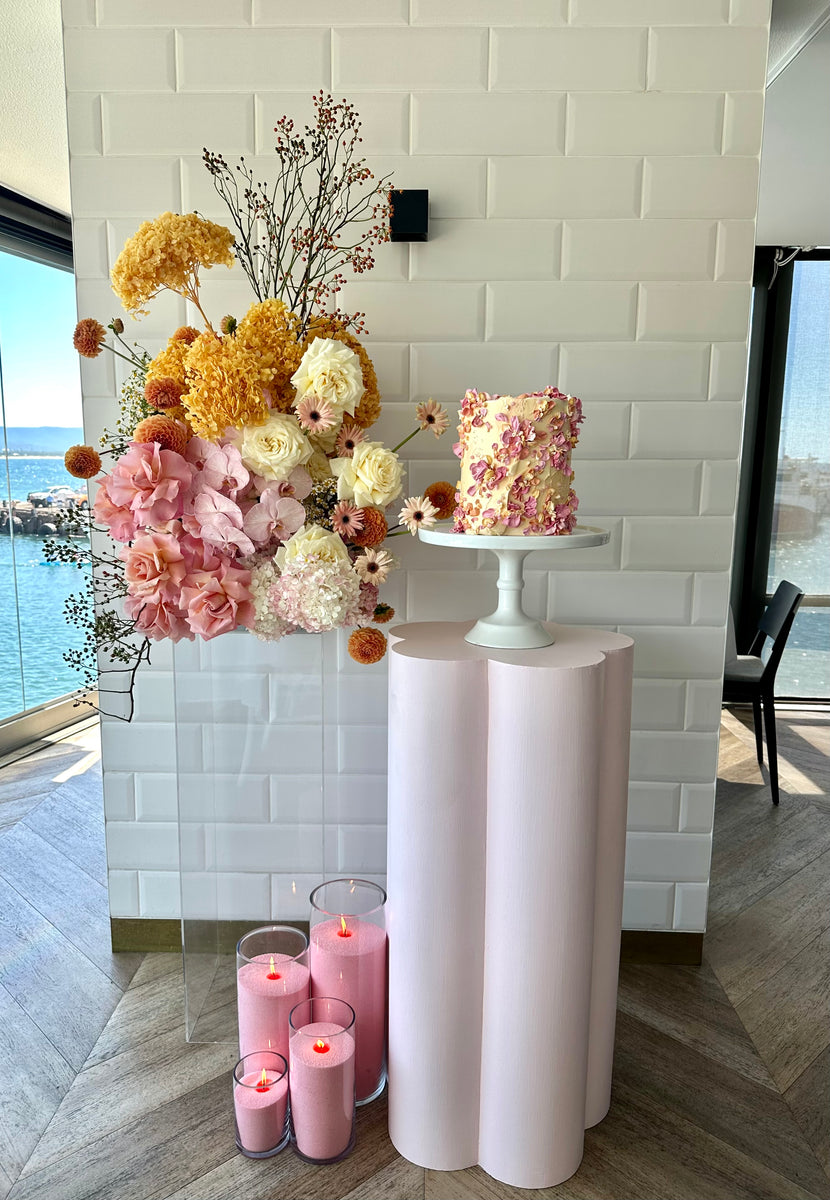 Shelly Plinth – Arabella Events